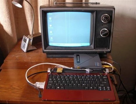 Just an old computer, nothing else - 9GAG