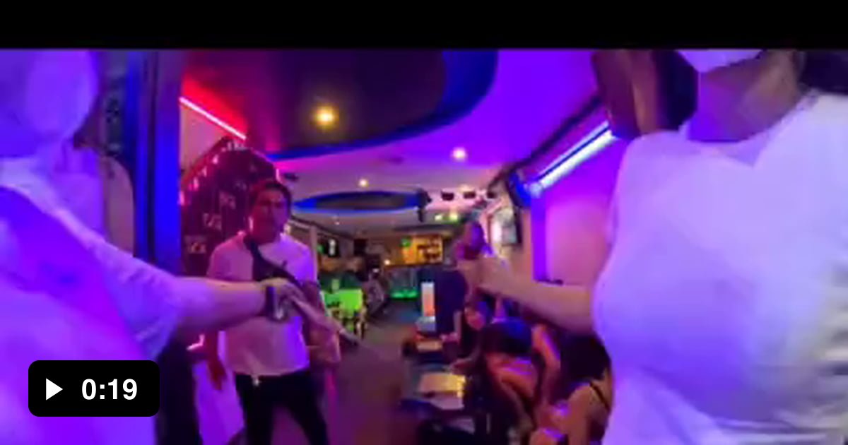 When you go to the wrong restaurant but understands the menu. - 9GAG