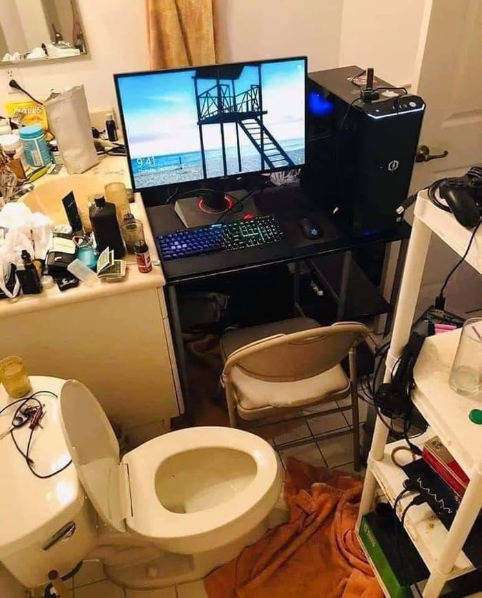 Rate my setup - 9GAG
