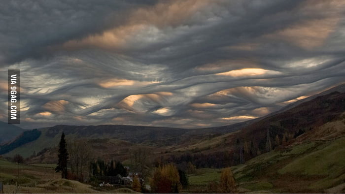 Incredible Cloud Formation - 9GAG