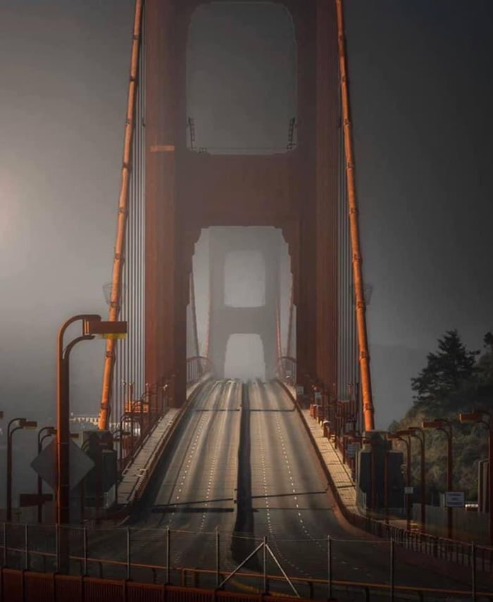 The Golden Gate Bridge empty during quarantine - 9GAG