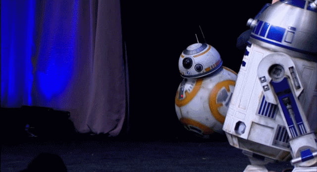 BB8 rolling on to stage - 9GAG