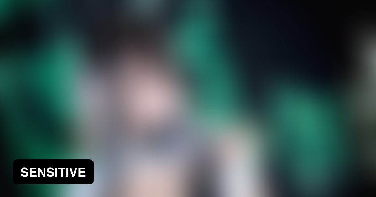 Race Queen Atago from Azur Lane cosplay done by Takomayuyi - 9GAG