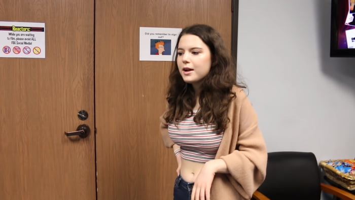 Becca Hochman - 9GAG