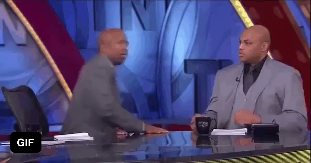 Shaq falls down during Inside the NBA - 9GAG