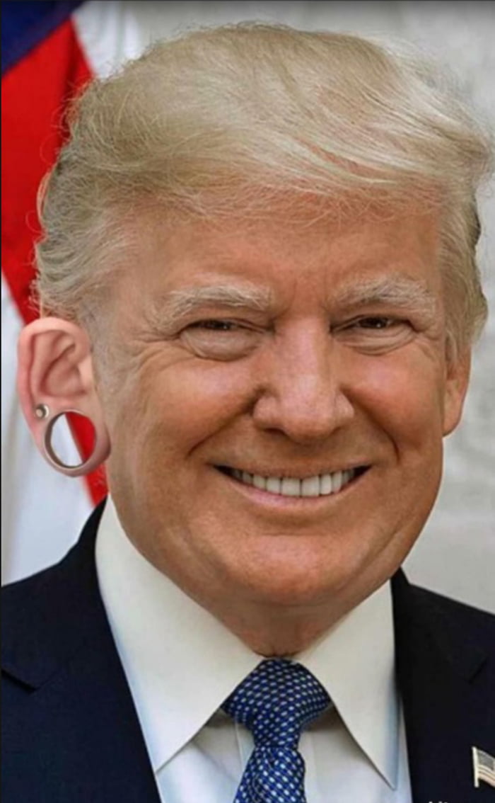 Aye, Trump! You look about ten years younger now. - 9GAG