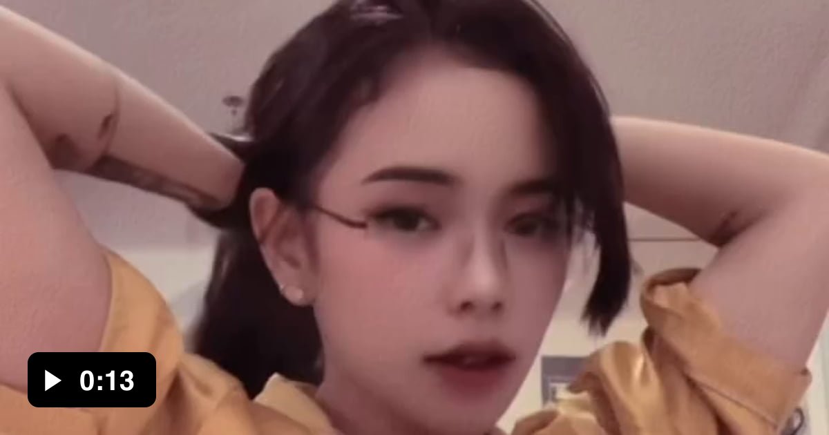 Banyak yang bilang wc umum, emang bener, tapi kalo sama mereka kita bisa anggep diri kita aktor ...