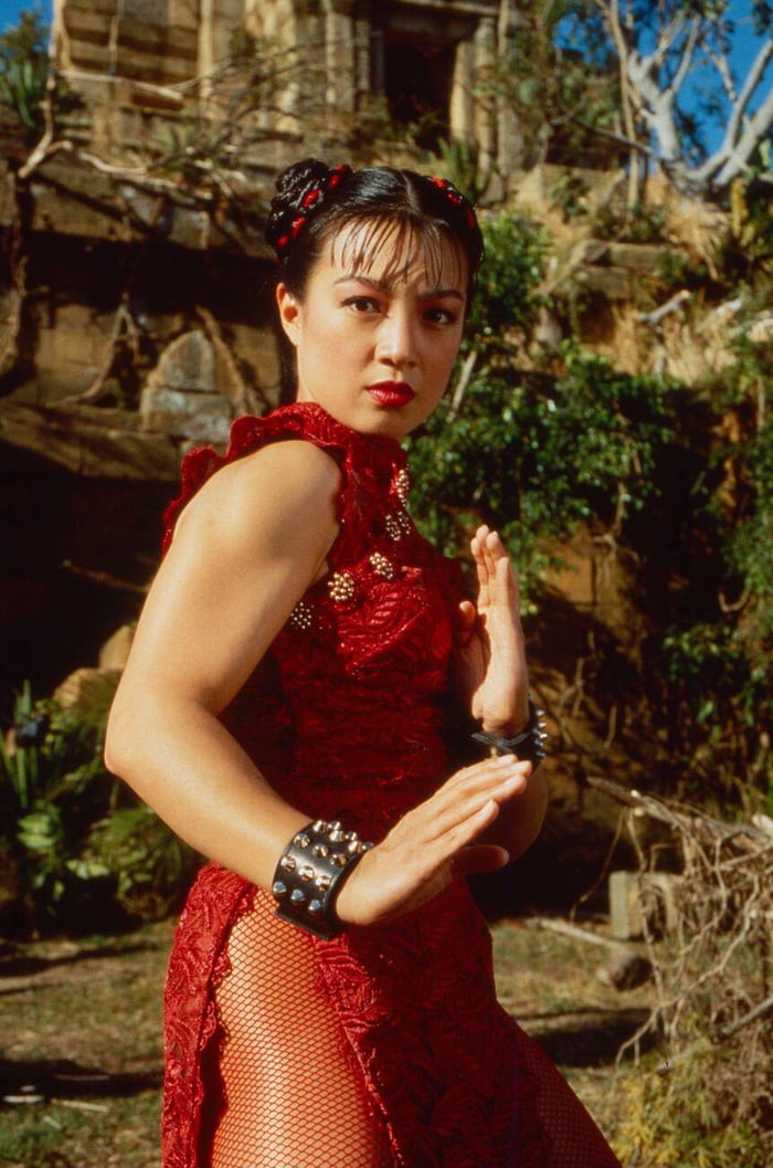 Ming-Na Wen as Chun Li in a promotional photoshoot for "Street Fighter ...