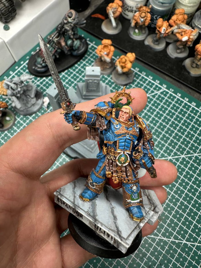 Roboute Guilliman (last paint mini) - 9GAG