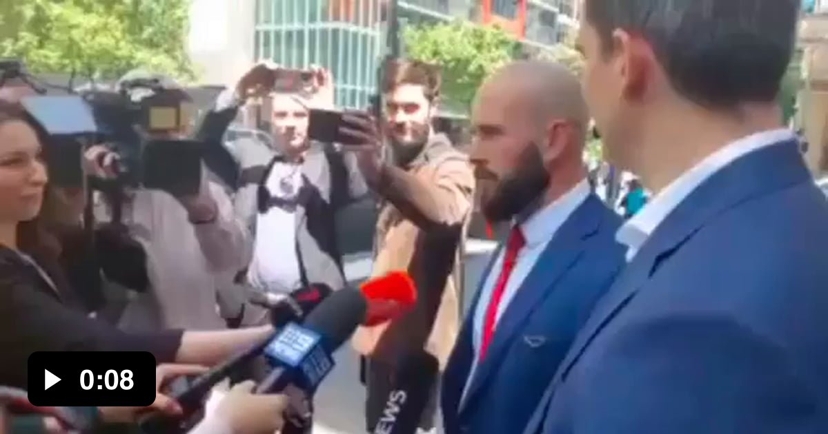 "Let me finish you small strange man" 😅 - 9GAG