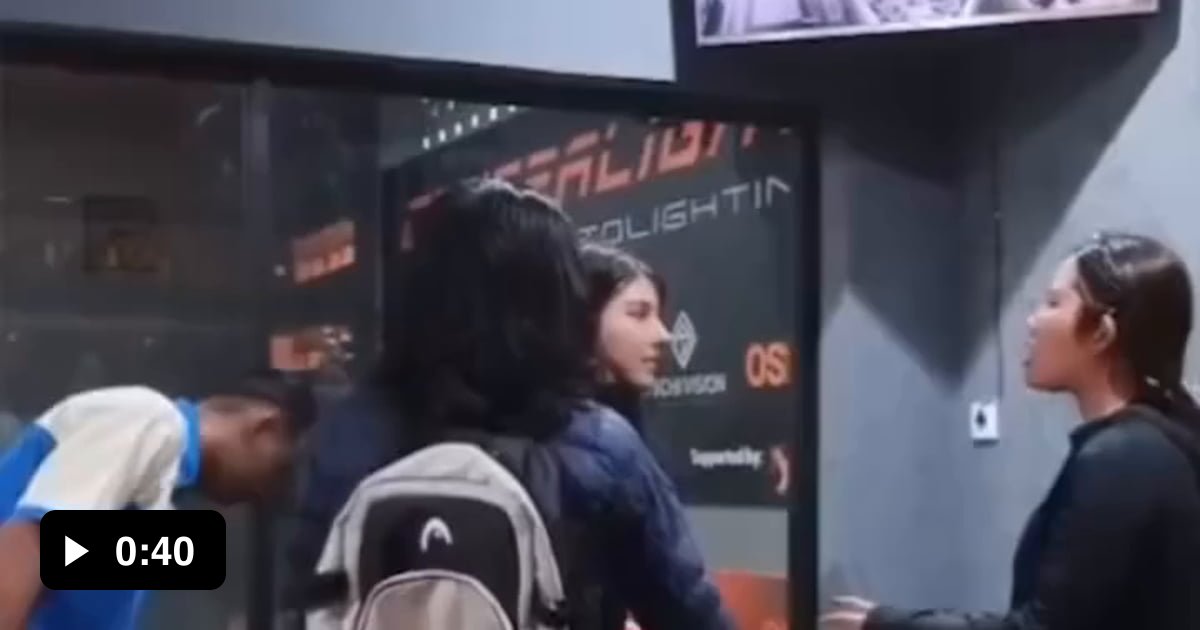 Wayan jon cuma bisa plonga plongo - 9GAG