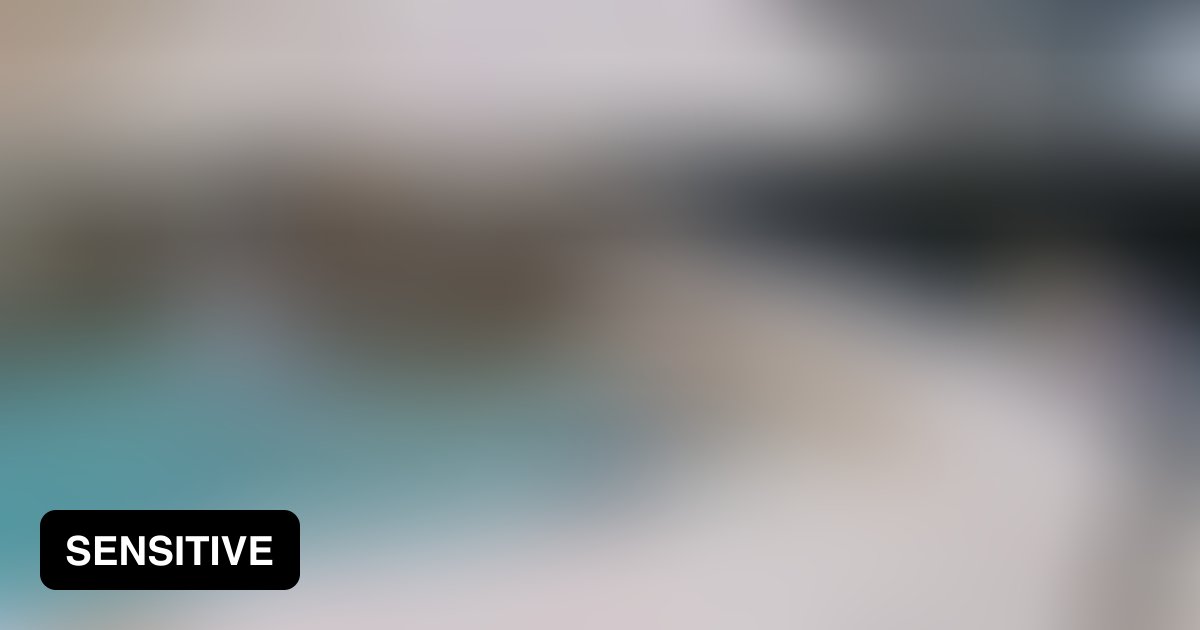 Chillin poolside in Georgia - 9GAG