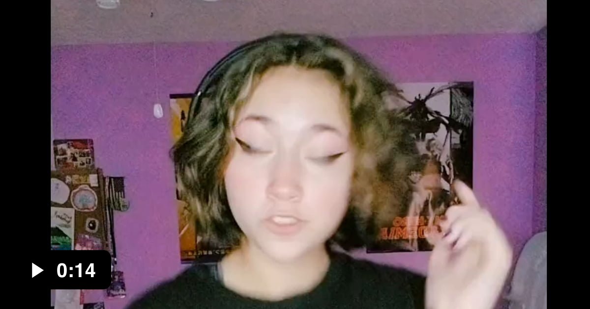 She does more expressions in 15s than Kristen Stewart did in whole twilight saga - 9GAG