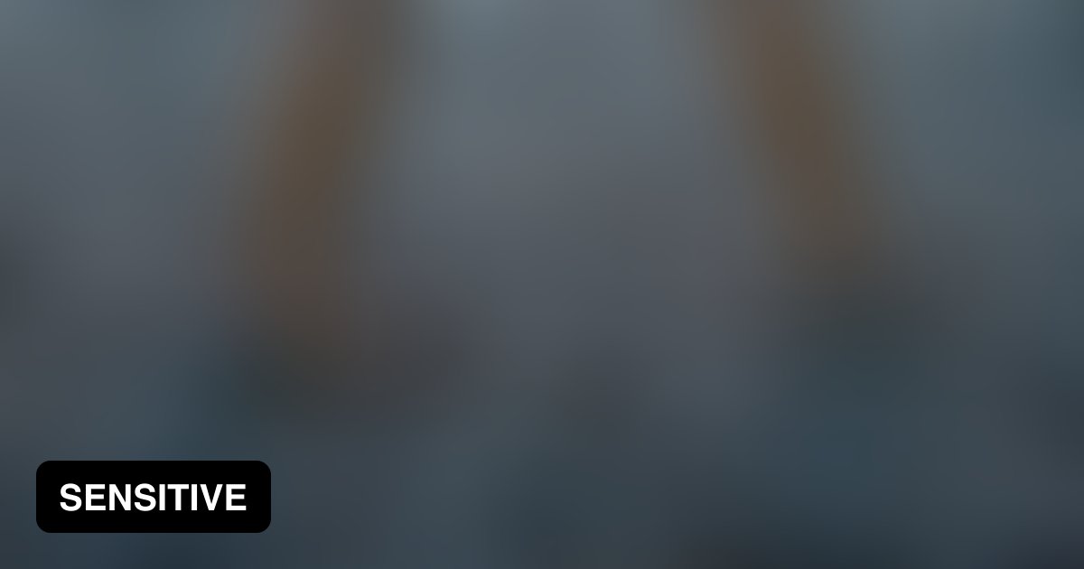 Tiny shorts and G-string on display, will you give me a spanking? - 9GAG