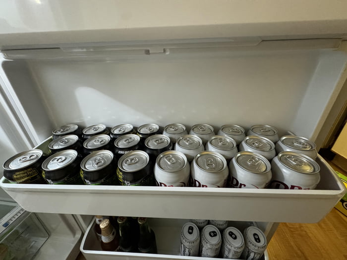 Two 12 packs of soda fit on the shelf - 9GAG