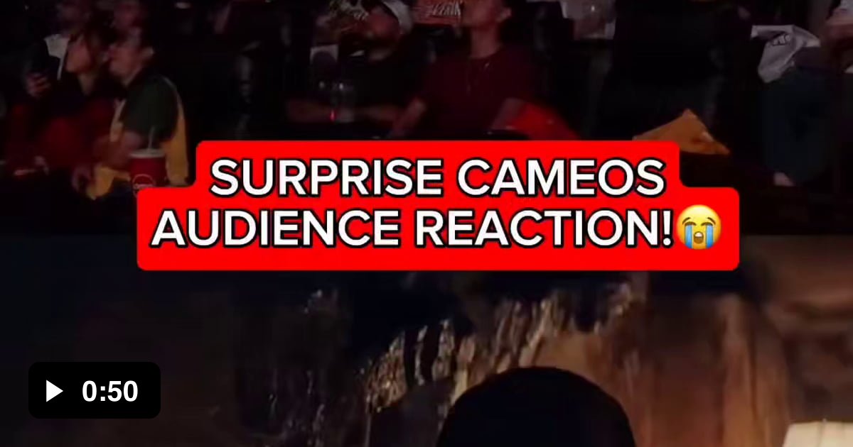 Audience reaction when The Twilight Hunter shows up - 9GAG