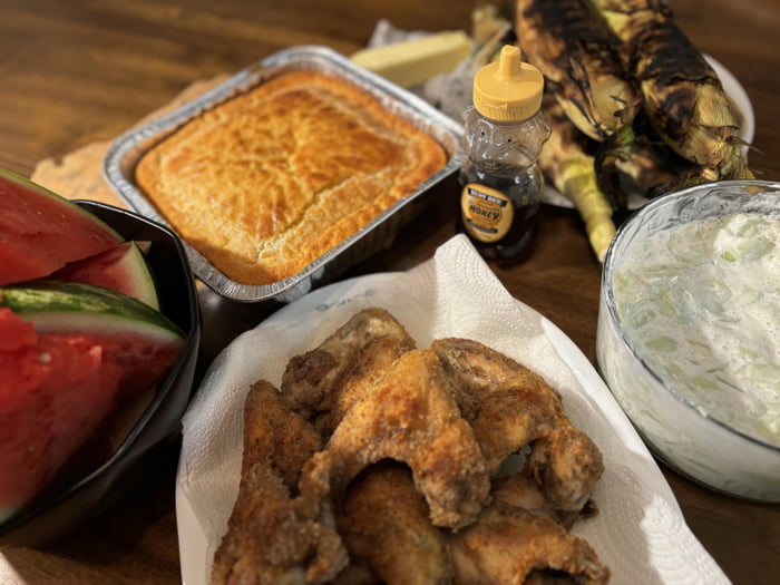 Southern Fried Chicken with the fixings - 9GAG