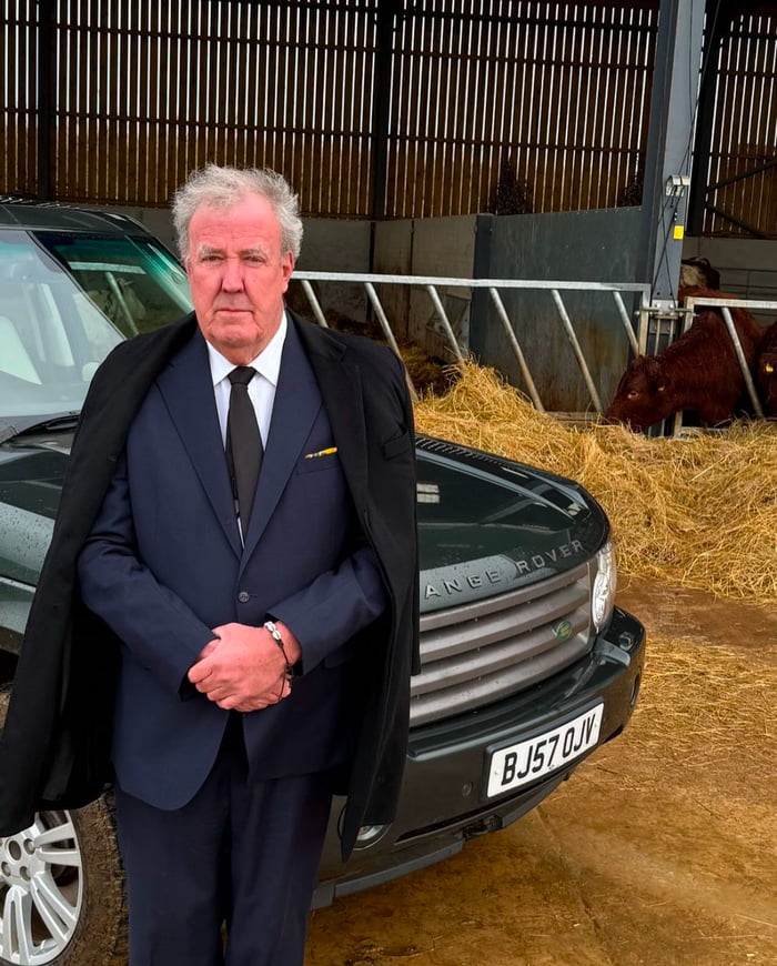 A true f*ing legend, Don Clarkson. Thou, still miss the trio. - 9GAG