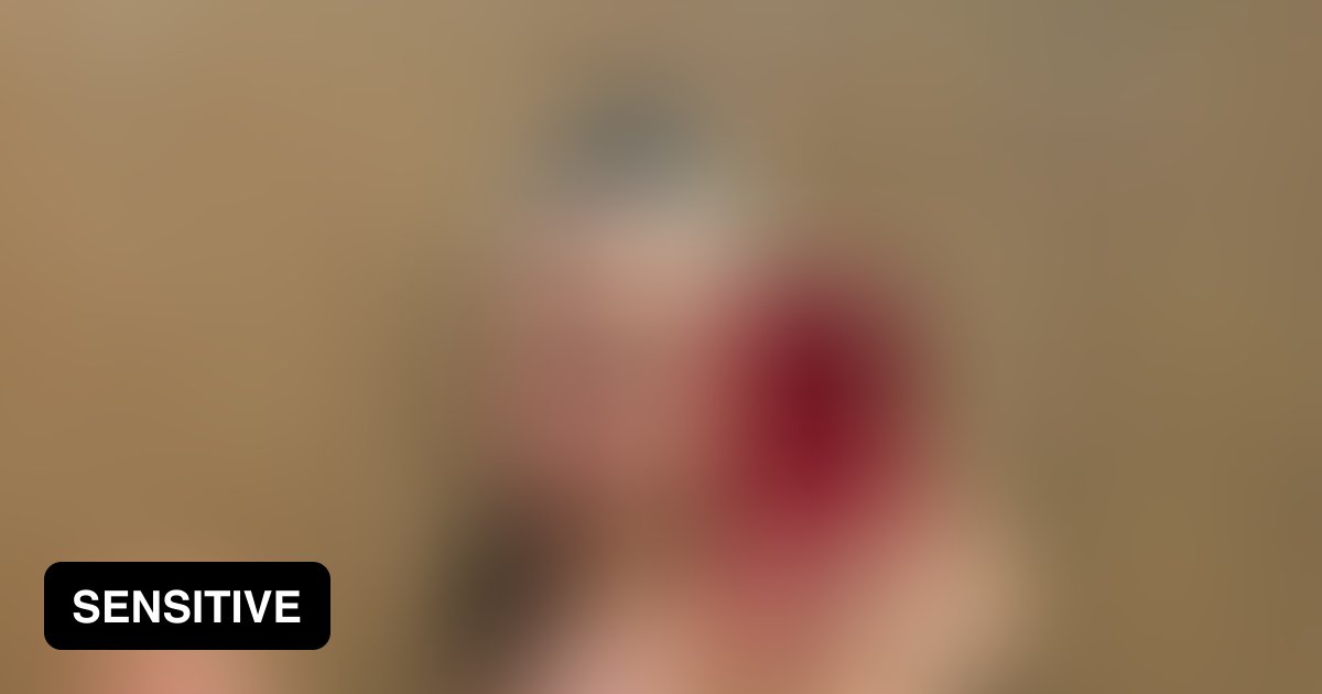 Do men still love side boobs angle - 9GAG