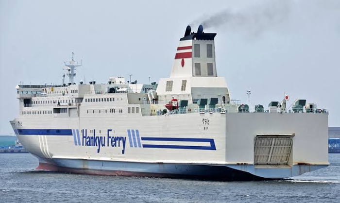 RORO Ferry boat posting - 9GAG