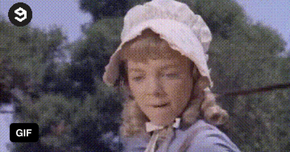 Contextless Little House GIFs: Day 5 - 9GAG