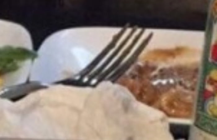 Guess The Meme From Zoomed-In Pictures (4/4) - 9GAG