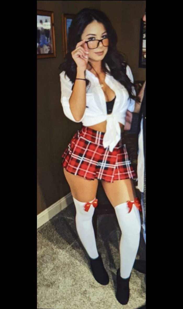 Naughty or nice - 9GAG