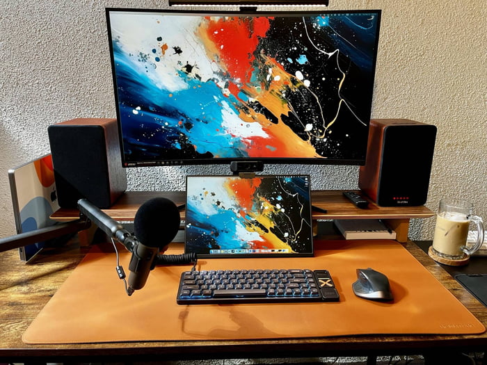 Simple basement corner setup for coding - 9GAG