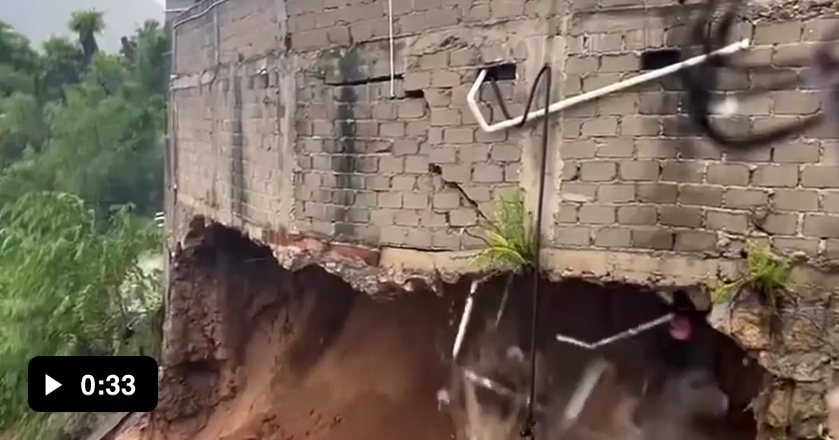 Poorly built pool fails / Acapulco - 9GAG