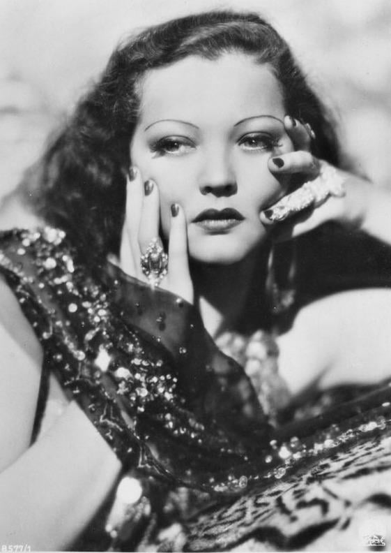 Sylvia Sidney (1940s) - 9GAG