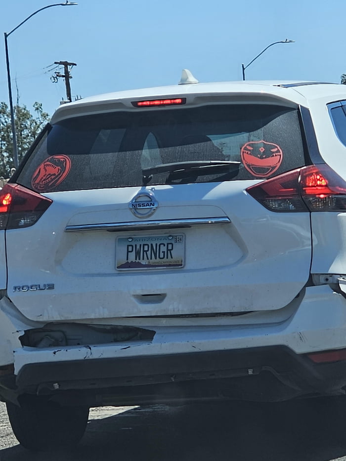 WOAH buddy, you're missing an "R"... - 9GAG