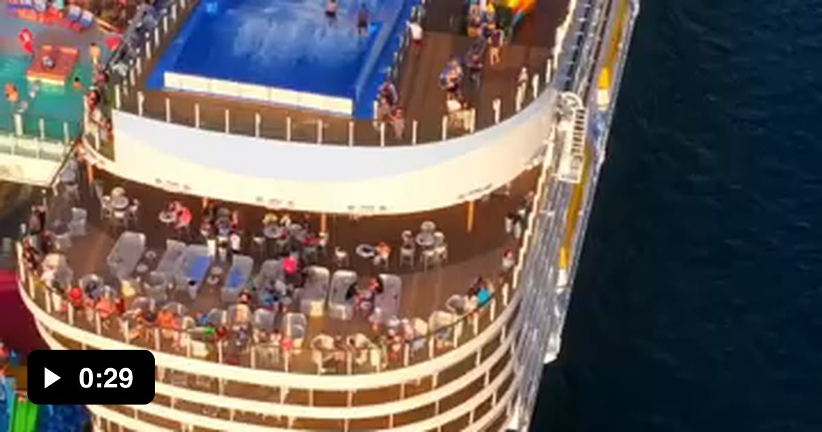Absolute unit of a cruise ship - 9GAG