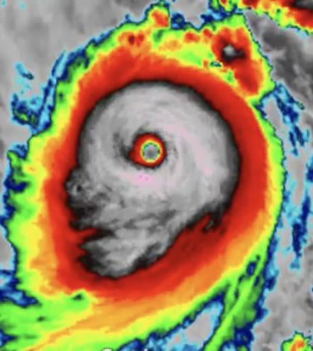 Hurricane Milton looking spooky on infrared - 9GAG
