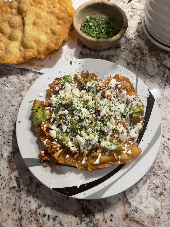 Fully-loaded Yaniqueques - 9GAG