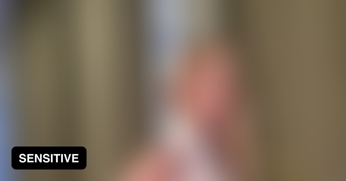 Bend me over the table 🤤 - 9GAG