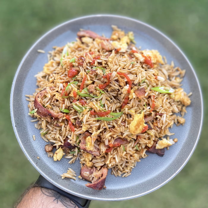 Egg fried rice with leftover rib meat - 9GAG