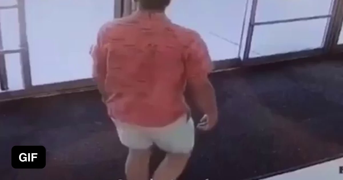 Confusing doors. - 9GAG