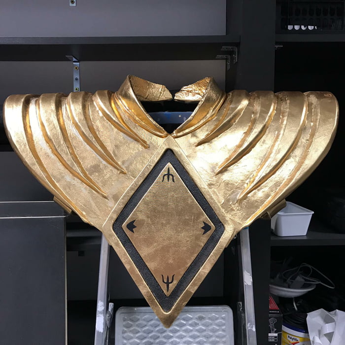 How do you like my custom green ranger shield? - 9GAG