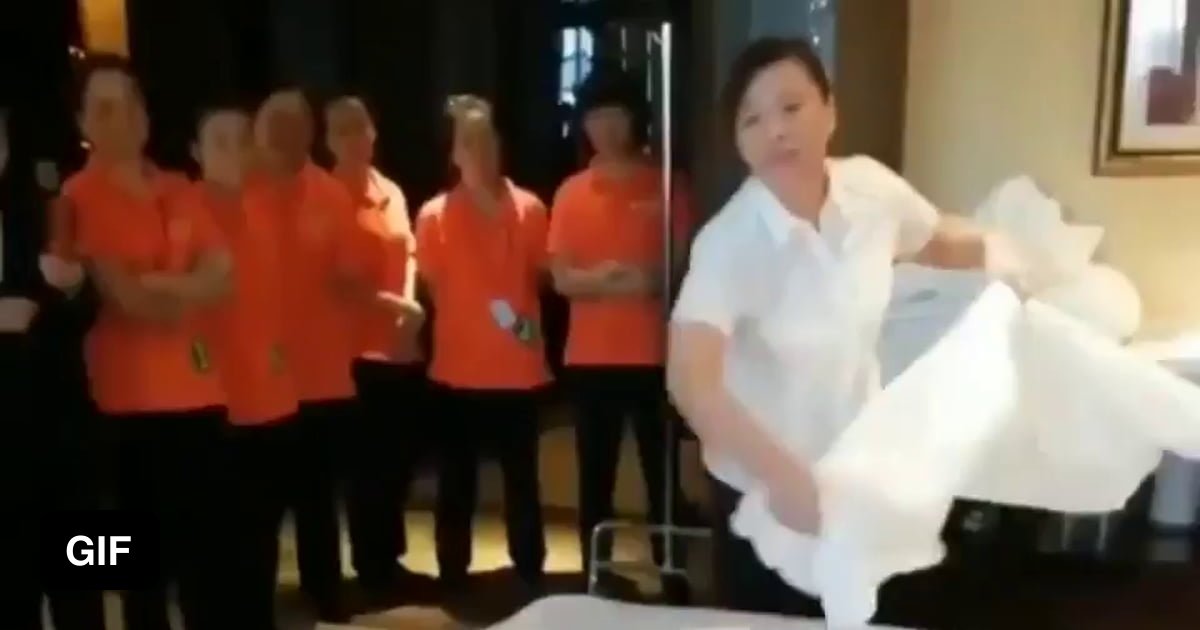 The perfect sheet throw - 9GAG