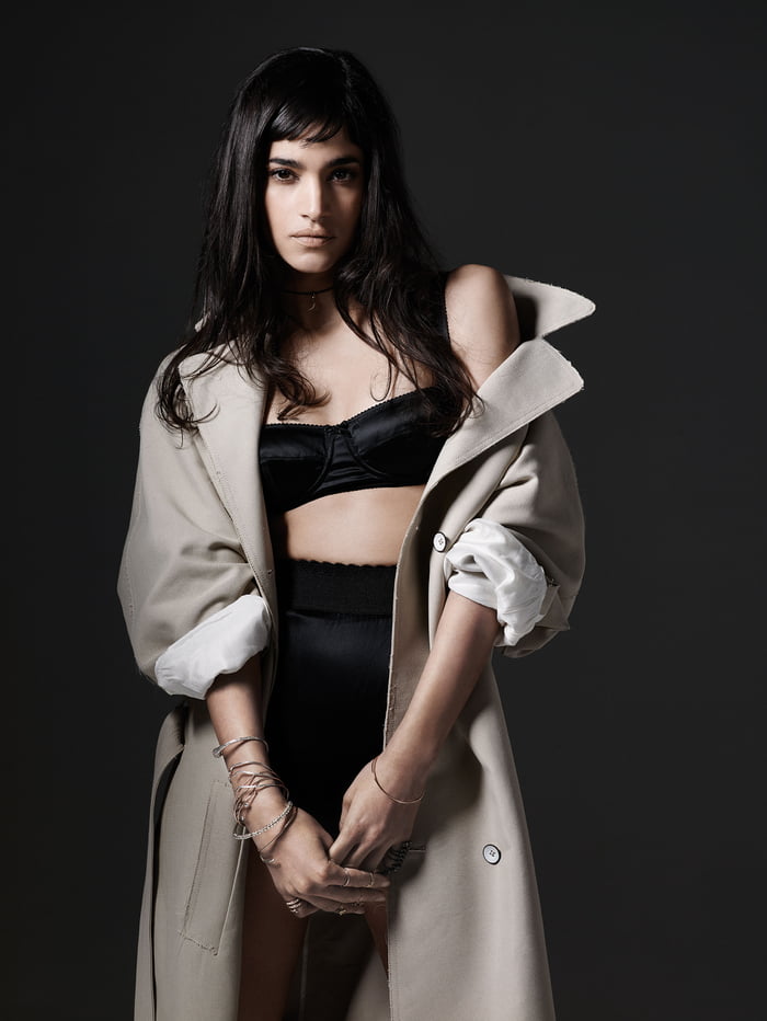 Sofia Boutella - 9GAG
