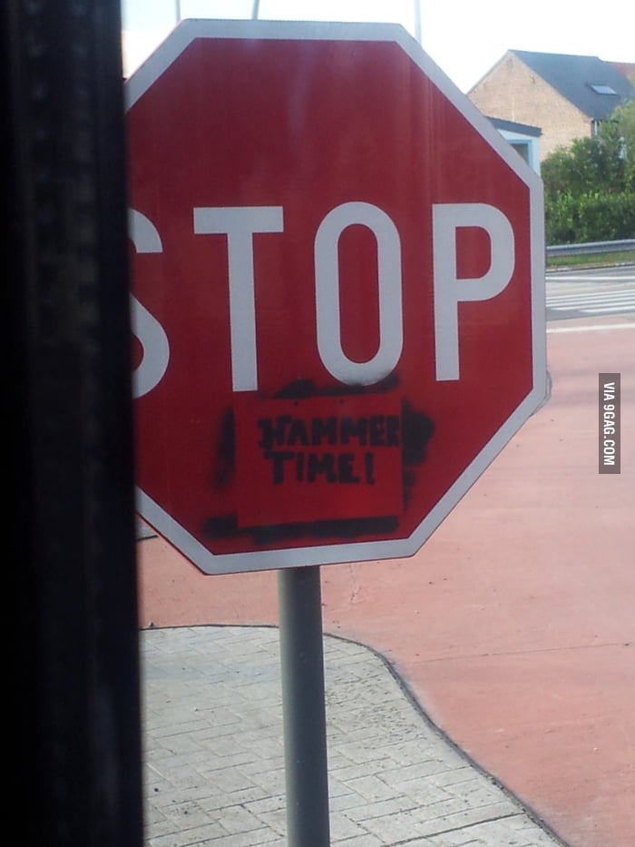 Creative stop sign - 9GAG