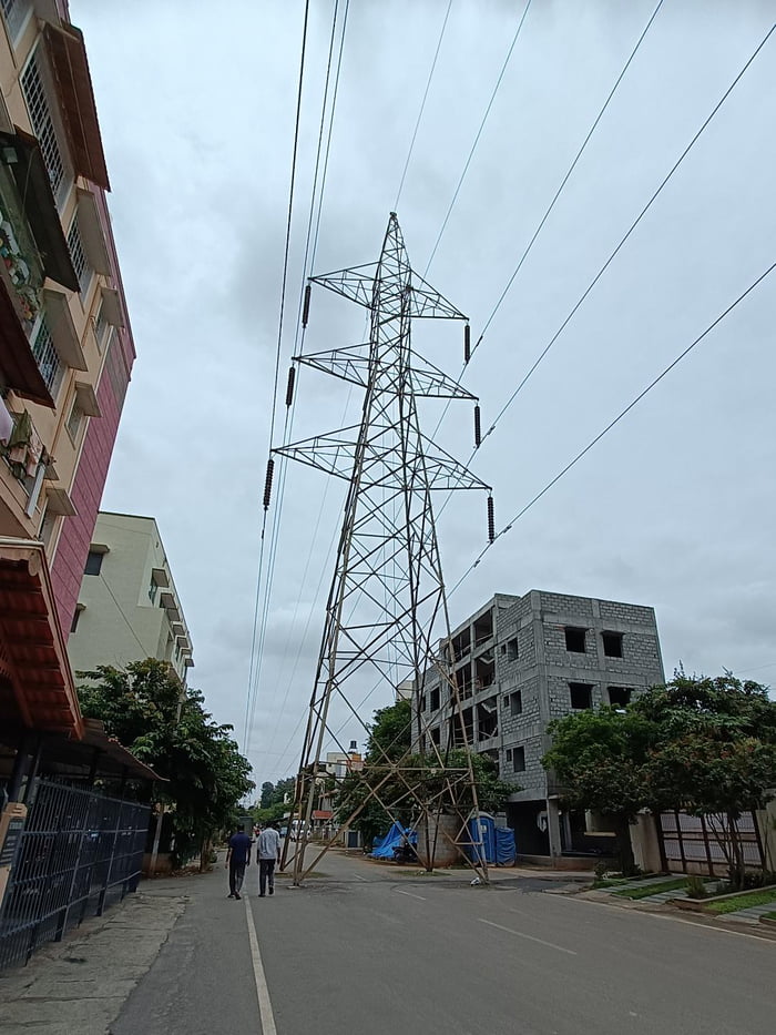This high voltage transmission tower in Bangalore, India - 9GAG