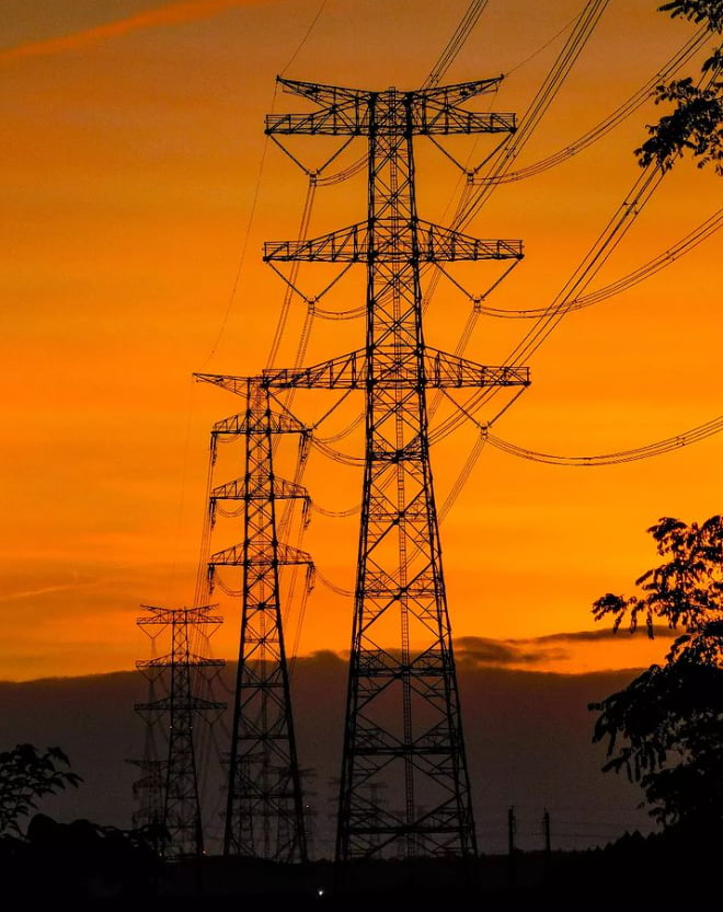 Powerline Sunset - 9GAG