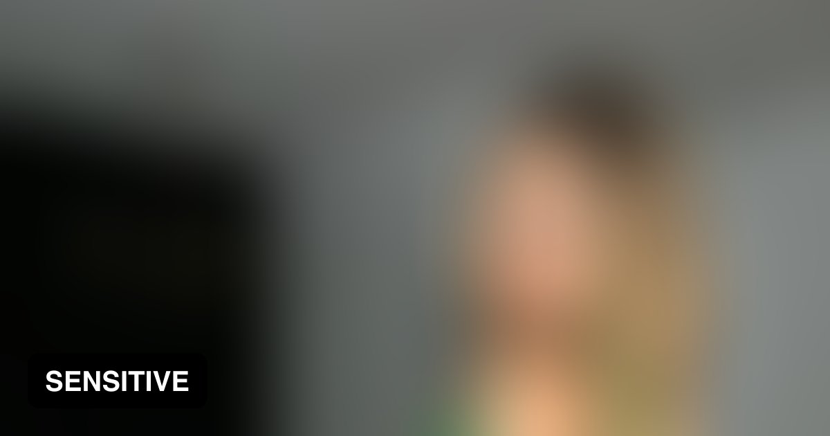 Popped a titty out the side 😅 - 9GAG