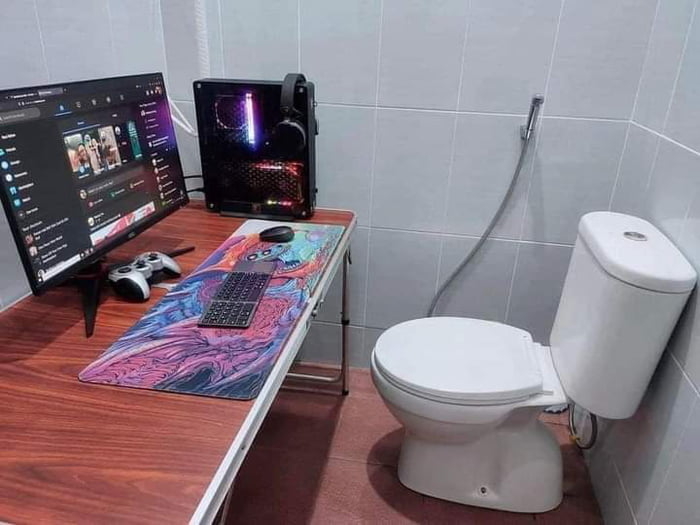 Rate my setup. - 9GAG