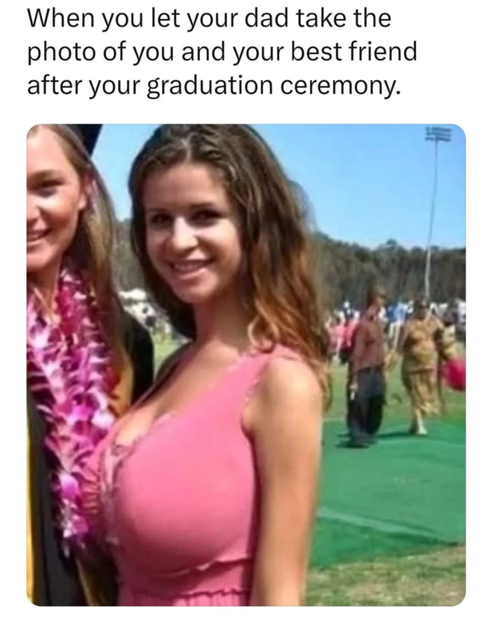How Come She Doesn t Tip Over Under That Weight 9GAG How Come She Doesn t Tip Over Under That Weight 9GAG