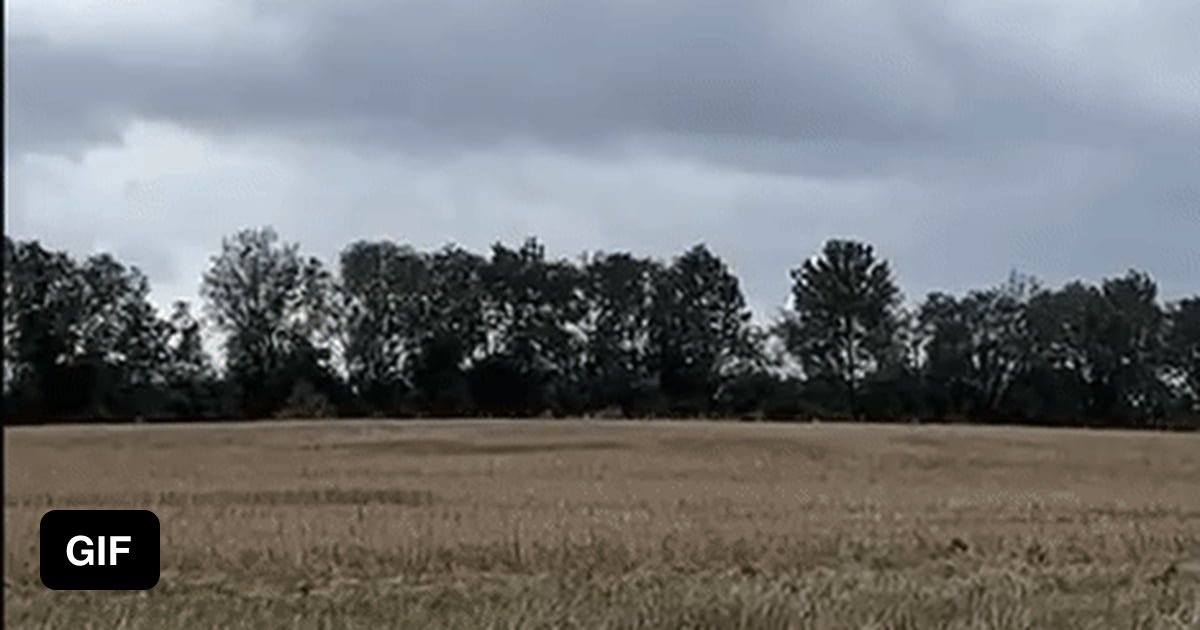 This is how wind turbine are installed - 9GAG