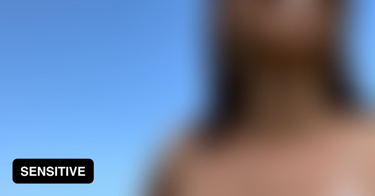 Titty drop in 3, 2, 1... - 9GAG