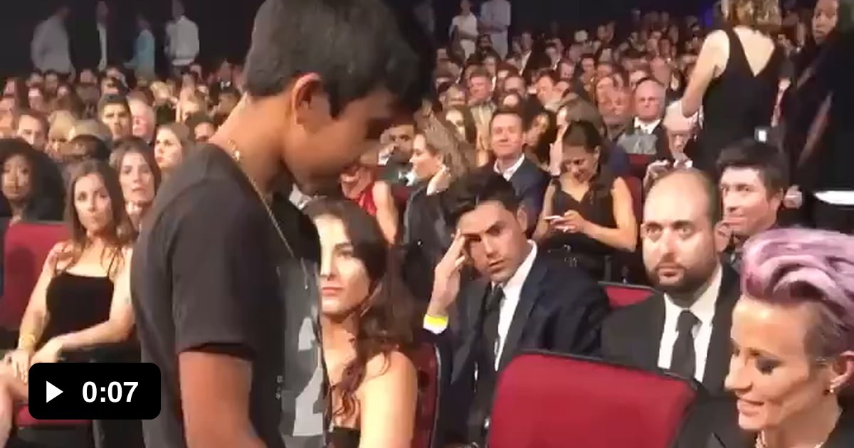 Best Fail of the year award ceremony. - 9GAG