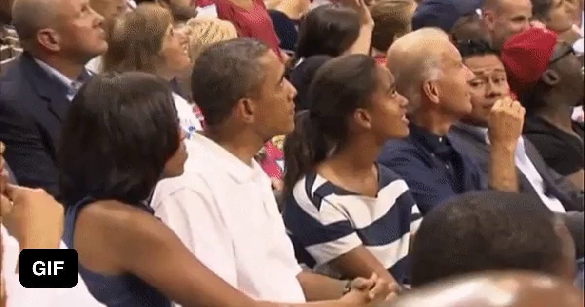 Obamas on the kiss cam. - 9GAG